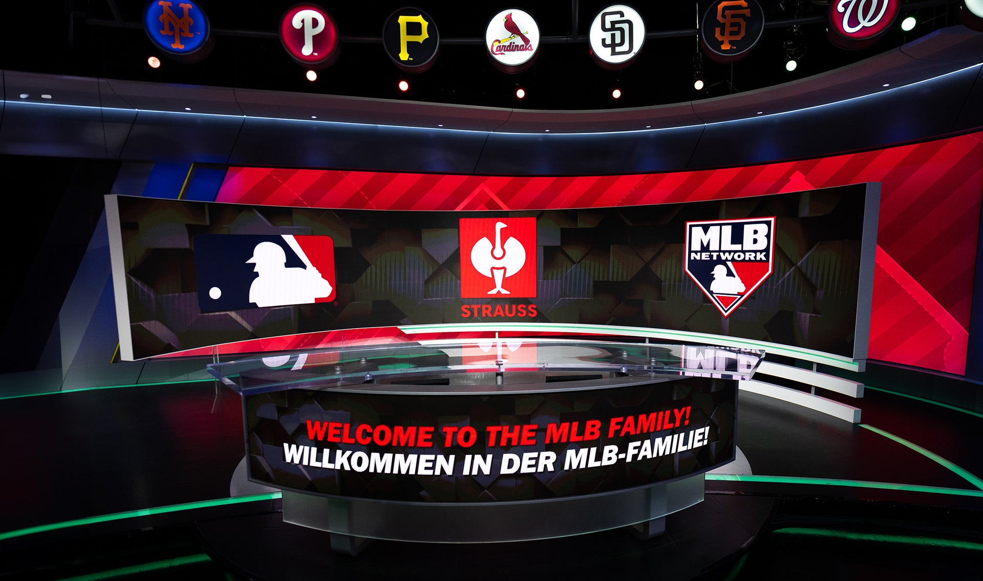 STRAUSS X MLB | Strauss